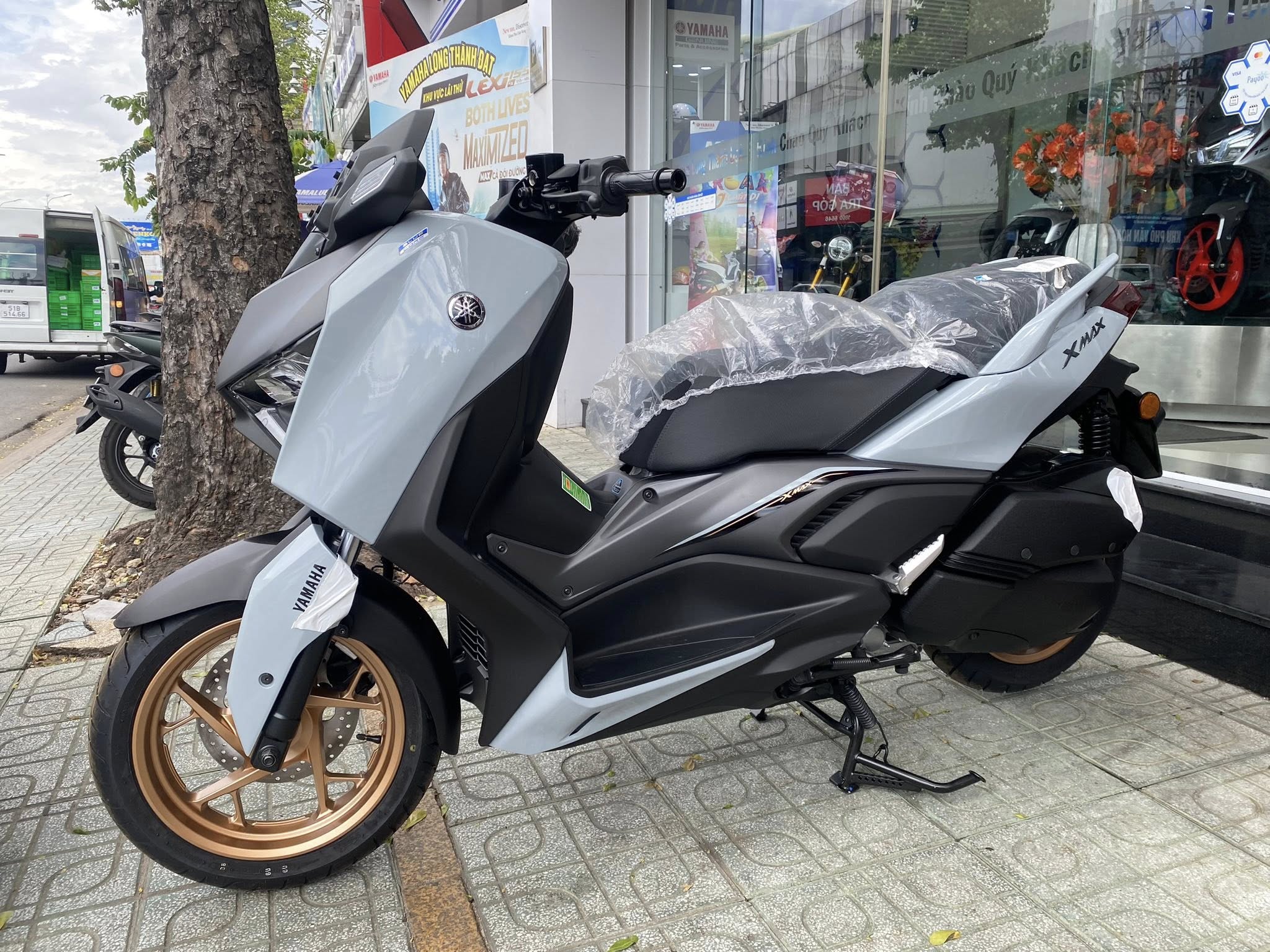 Đồ chơi xe Xmax 300 2026 giá tốt tại Shop2banh